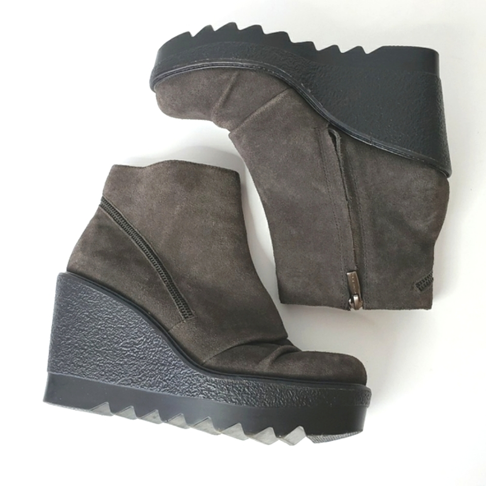 Vince Camuto Wedge Platform Suede Zip Ankle Bootie - Gem